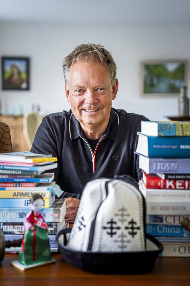 Met reisleider Jan (64) uit Eelde ga je naar Irak, Myanmar of Noord ...