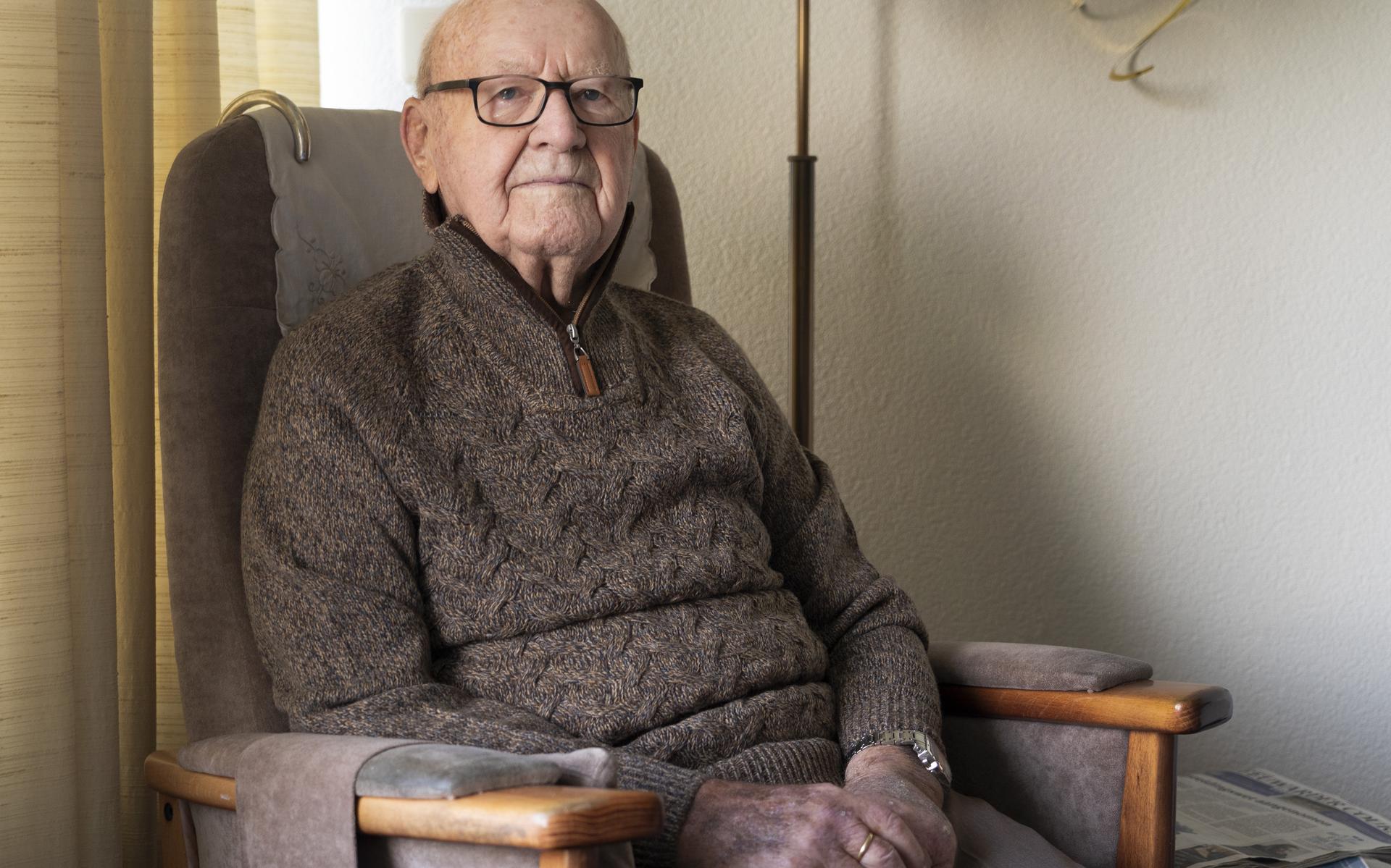 Het water is altijd dichtbij in het leven van de honderdjarige Kees ...