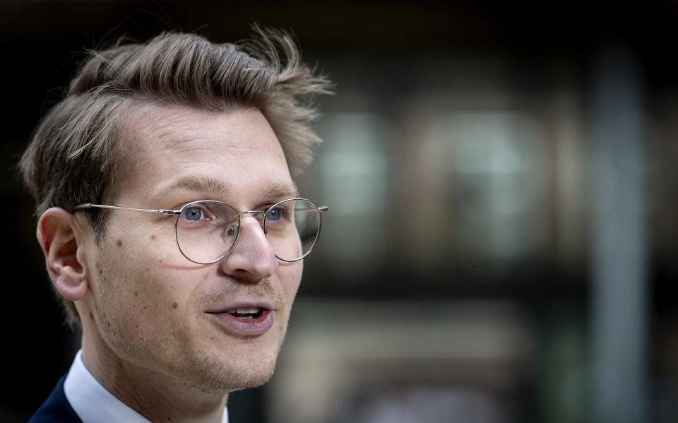 Minister Jaimi van Essen erkent pijnlijk foutje van staatssecretaris ...